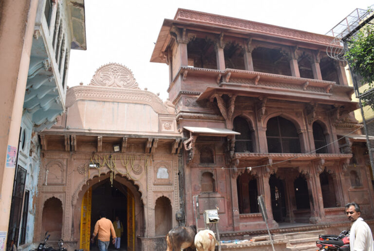Madanmohan, Radhavallabh temple to be part of Banke Bihari Corridor ...