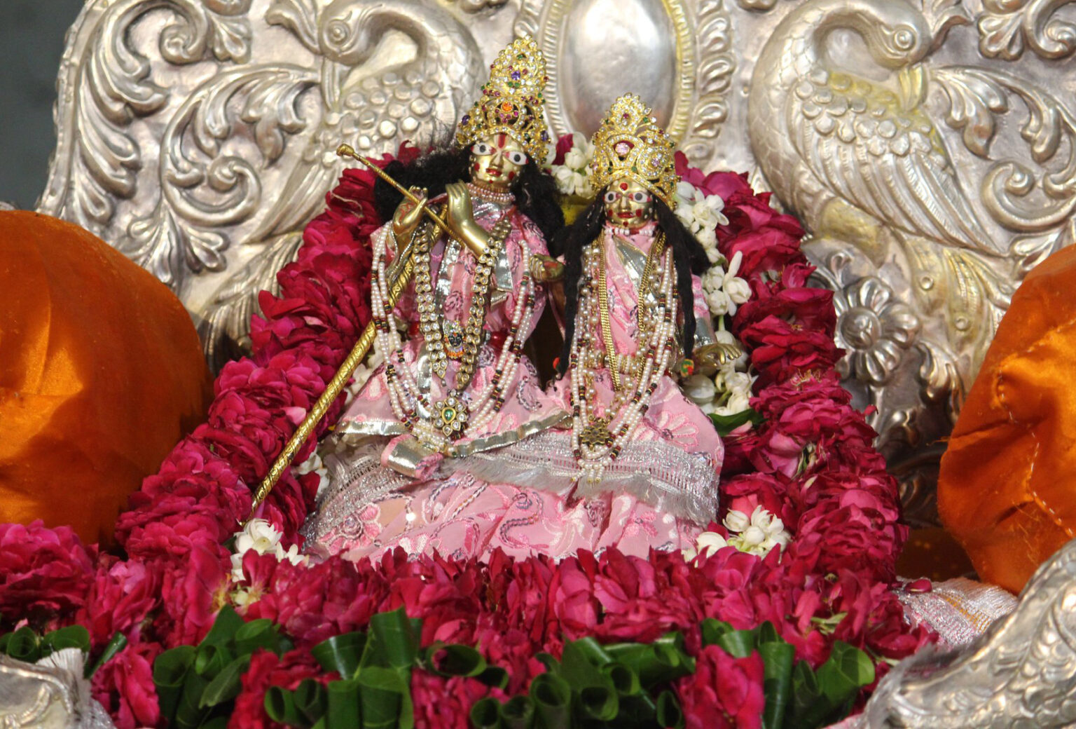 Chhote Radharaman ji of Shah brothers - Vrindavan Today