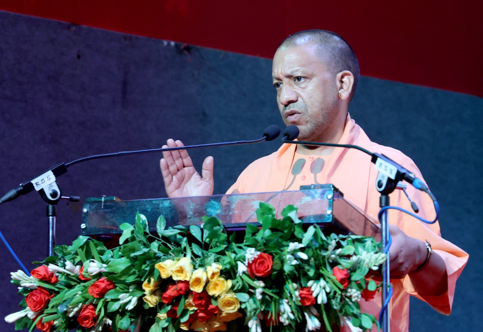 CM Yogi inaugurates PET – CT scan machine - Vrindavan Today