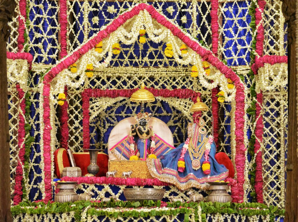 Phool Bangla: A Tradition Reminiscent of the Vrindavan That Was ...