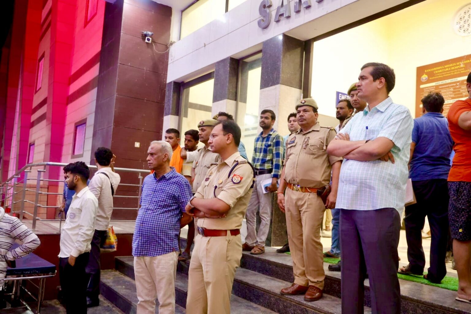 Nine Injured as Old Balcony Collapses Near Banke Bihari Temple Amid ...